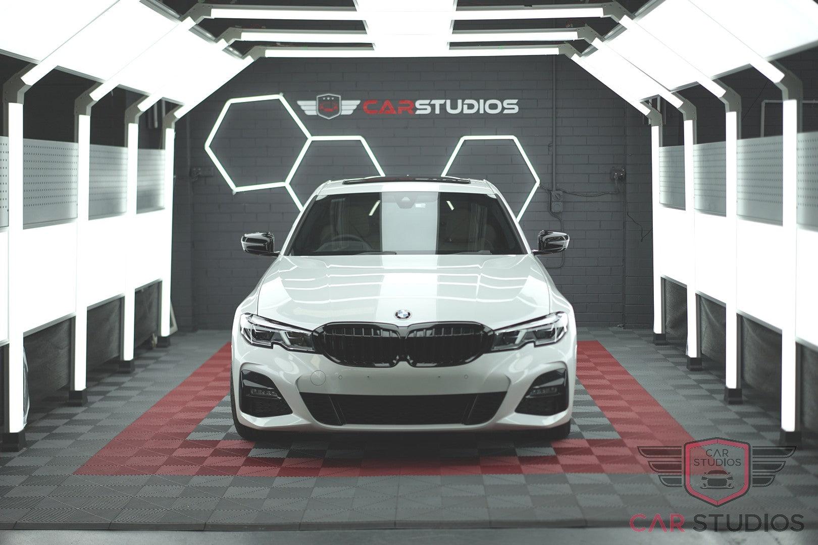 BMW 330i – Car Studios