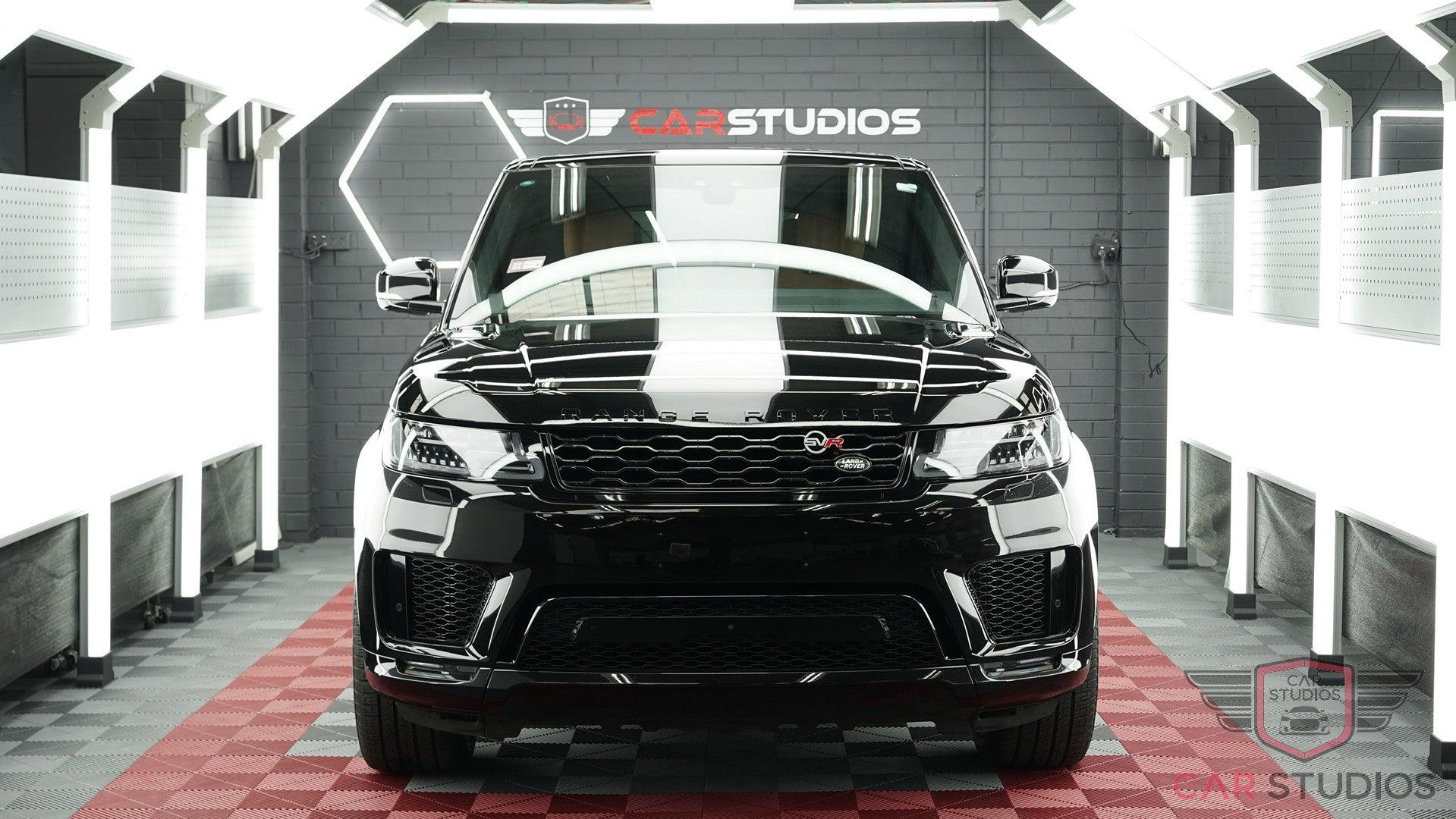 Land Rover Range Rover Sport P525 HSE – Car Studios